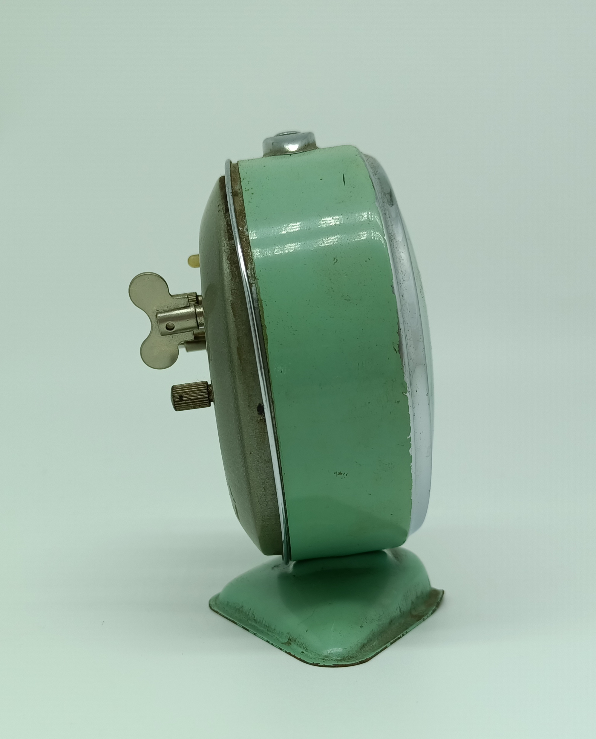 Chinese Cultural Revolution Alarm Clock - Singapore Pickers