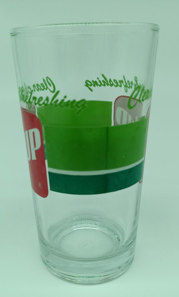 Clear, Clean & Refreshing 7 Up Glass - Singapore Pickers