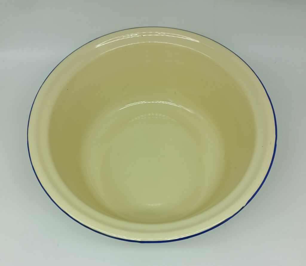 Beige Basin with Blue Rims Enamel Pot - Singapore Pickers